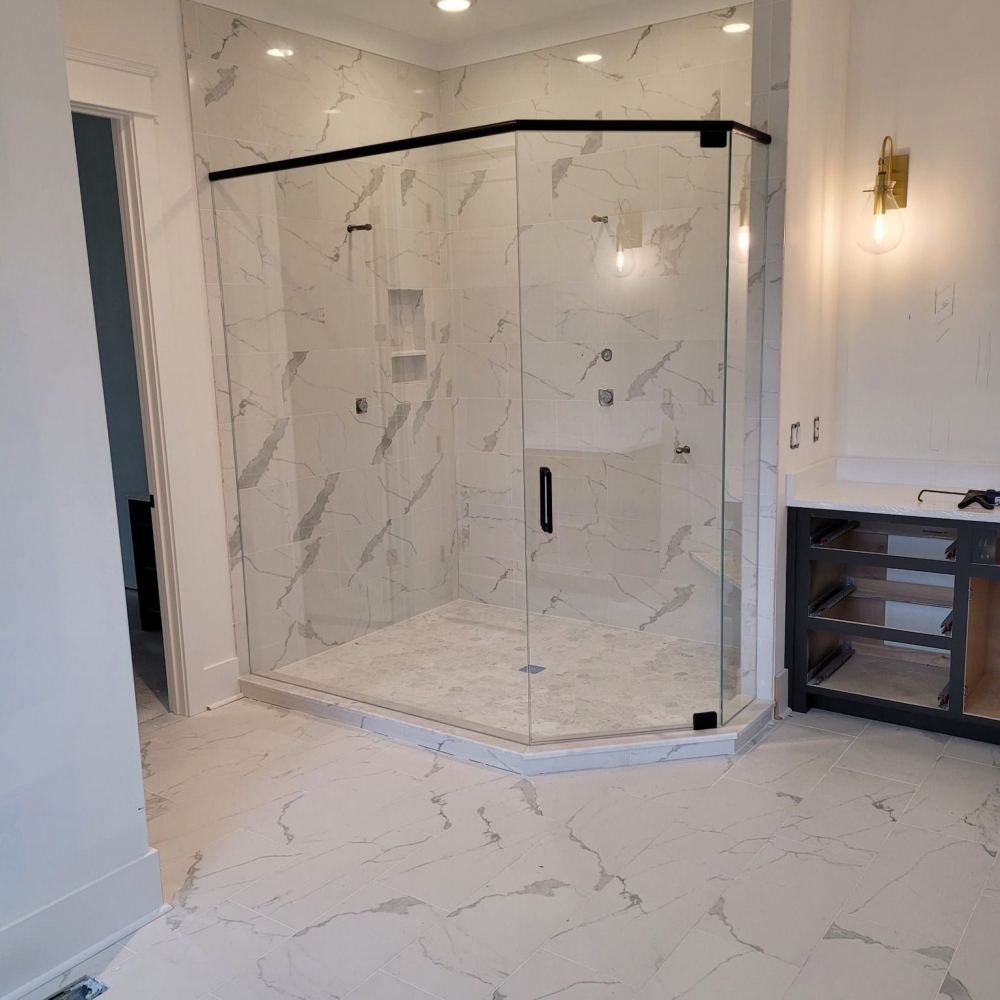Shower Doors | Seamless Showers | Frameless Shower | Shower Doors of Nashville